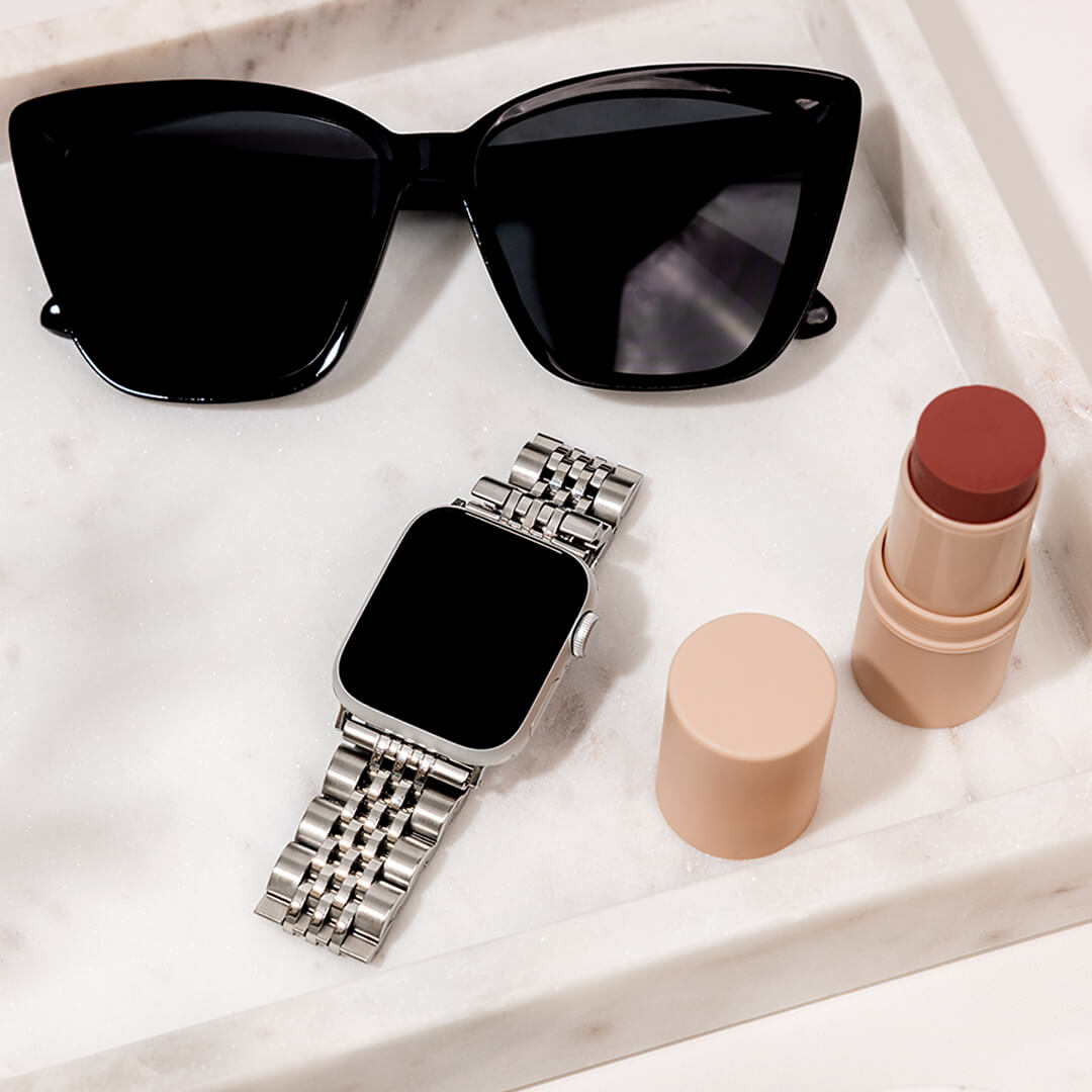 Melbourne Stainless Steel Apple Watch Band in Silver - The Salty Fox